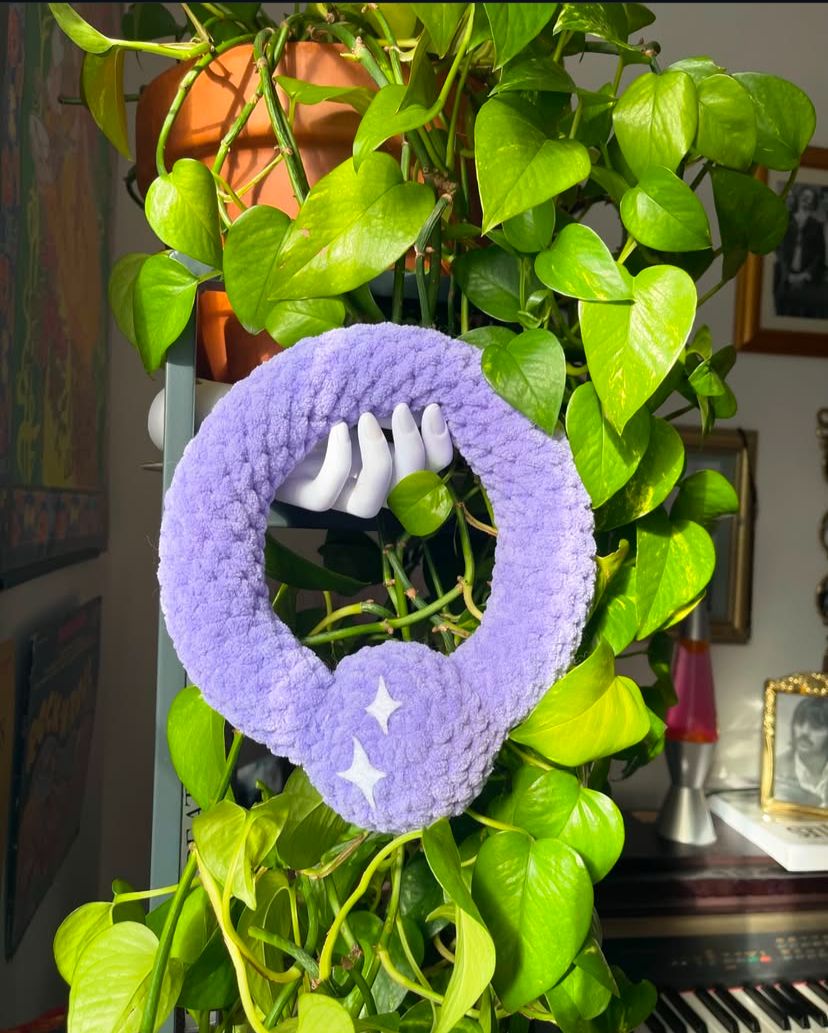 Captive Bead Piercing Ring Pillow – BlackOwl